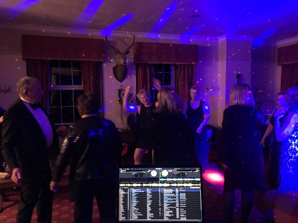 Exclusively Yours Package – Graeme Barrie Wedding Entertainment